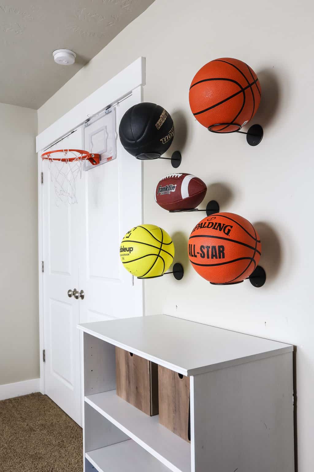 Create the Ultimate Sports-Themed Bedroom for Your Athlete - Practical ...